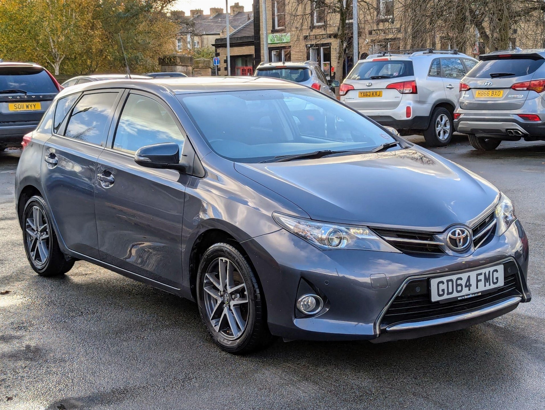 Used Toyota Auris 1.6 V-Matic Icon Plus Euro 5 5dr for sale in Blackburn, Lancashire ...