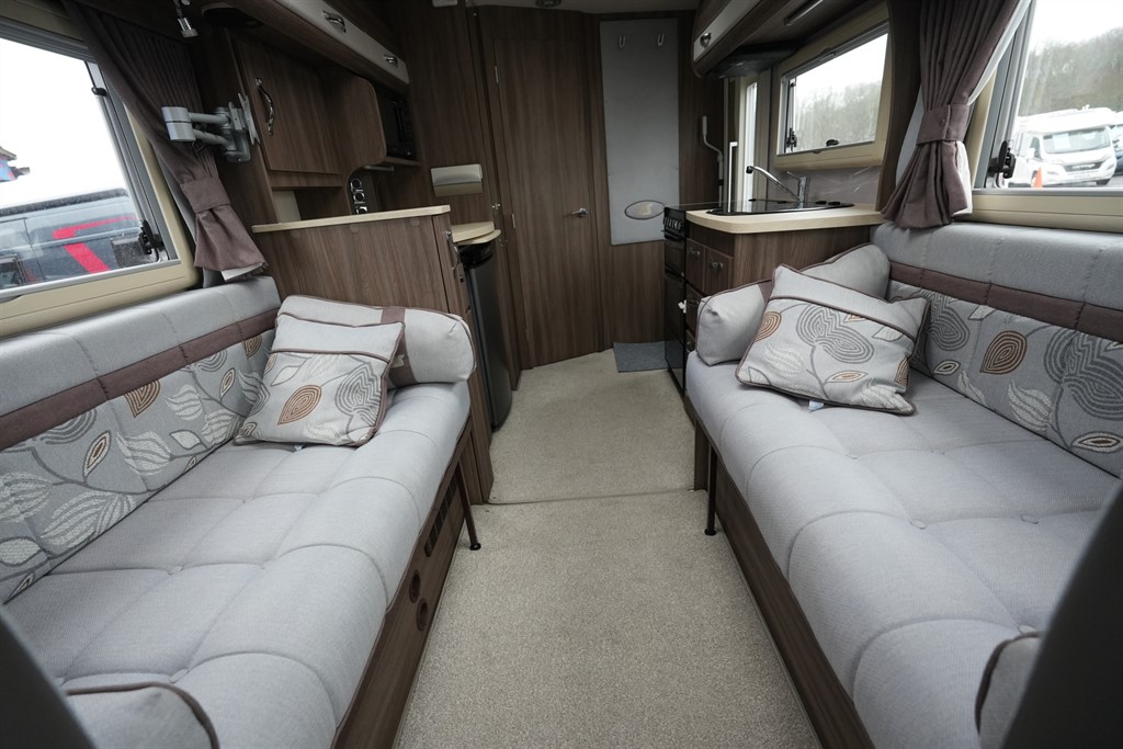 2018 Auto Sleeper Broadway White
