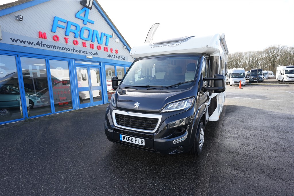 2016 Bailey Approach Autograph Black