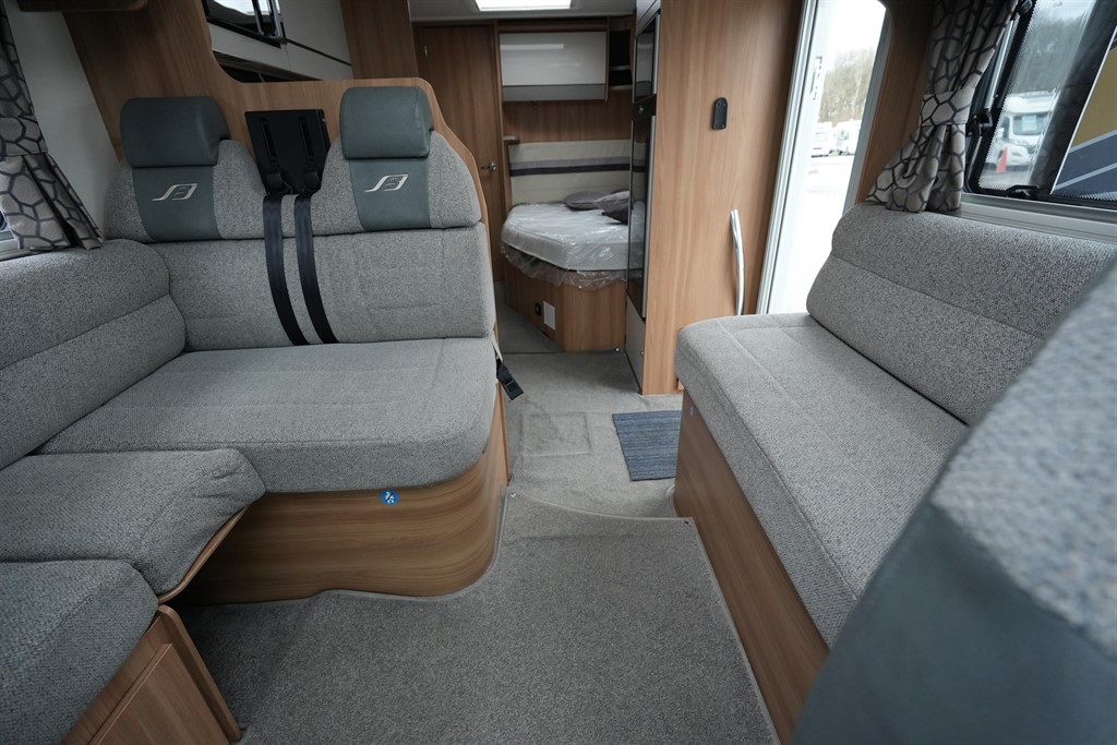 2021 Bailey Autograph Grey