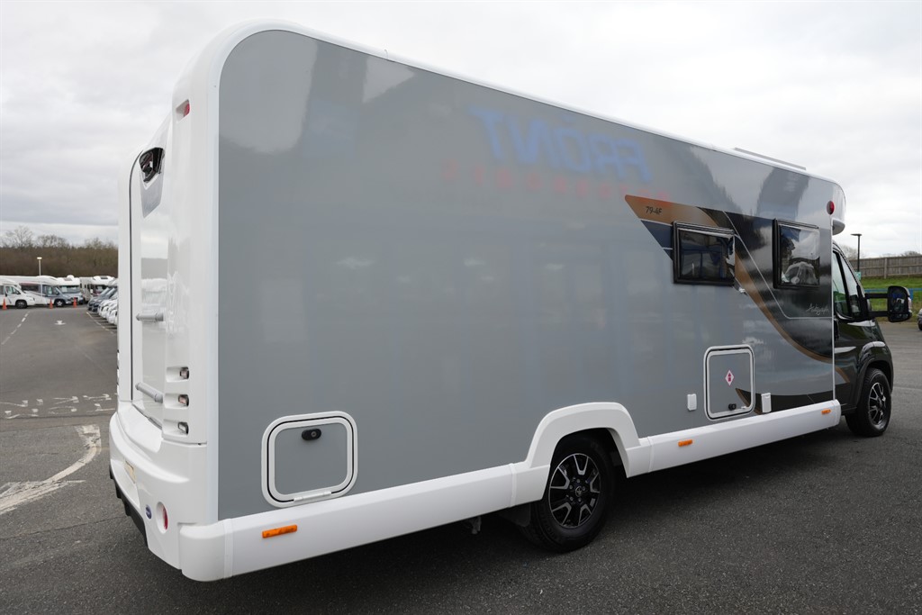 2021 Bailey Autograph Grey