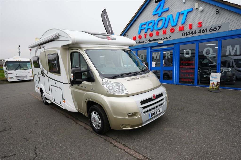 2011 Burstner Ixeo Time Beige