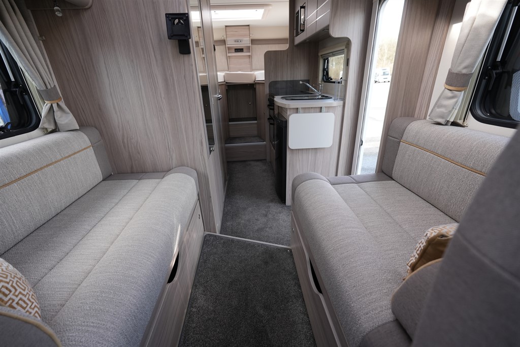 2022 Elddis Evolution Black