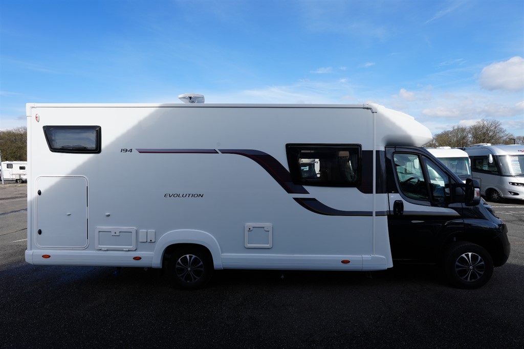 2022 Elddis Evolution Black