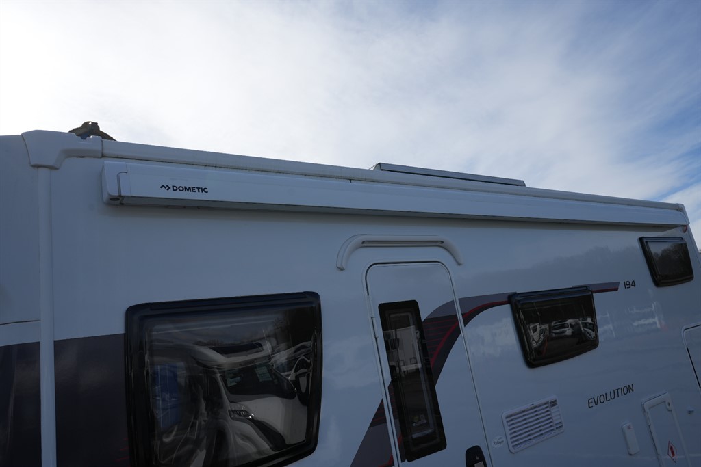 2022 Elddis Evolution Black