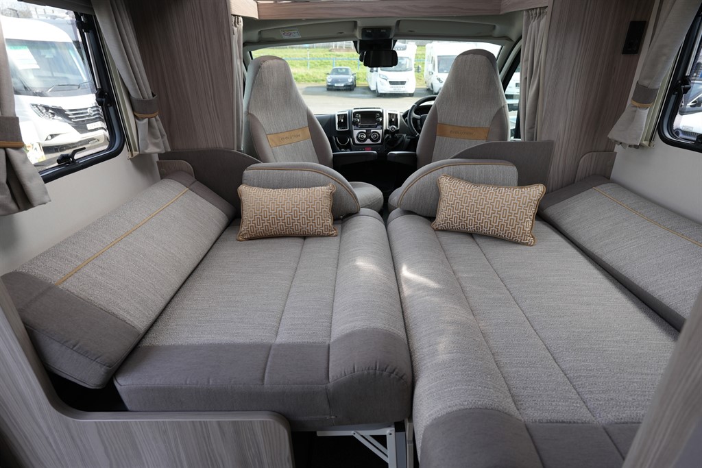 2022 Elddis Evolution Black