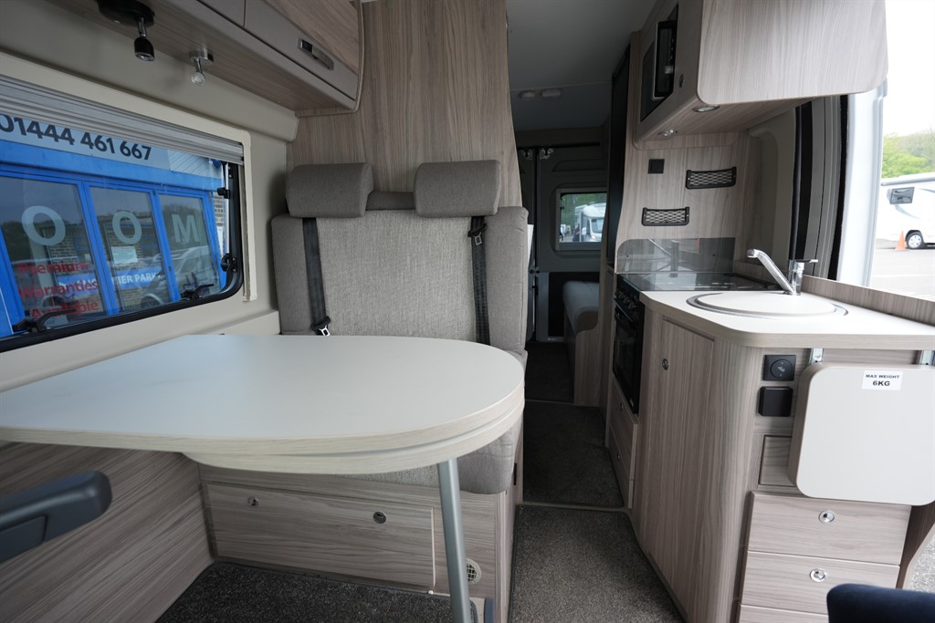 2022 Elddis Evolution White