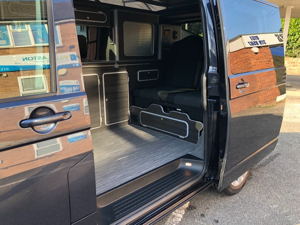 Used Volkswagen Transporter T28 TDI P/V HIGHLINE BMT for sale in ...