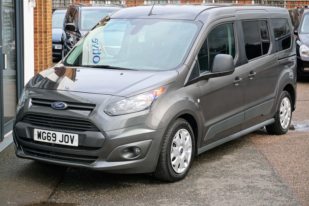 Used Ford Tourneo Connect for sale in Leicester, Leicestershire ...