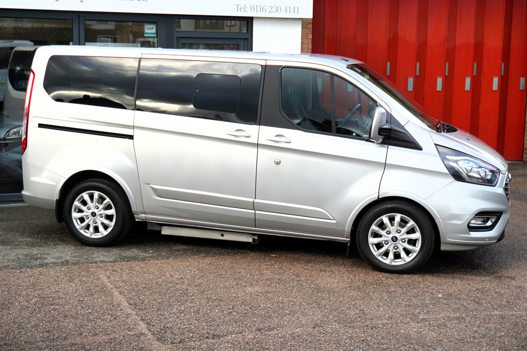 Used Ford Tourneo Custom for sale in Leicester, Leicestershire |310 ...