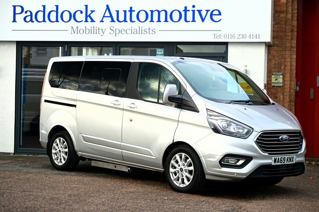 Used Ford Tourneo Custom for sale in Leicester, Leicestershire |310 ...