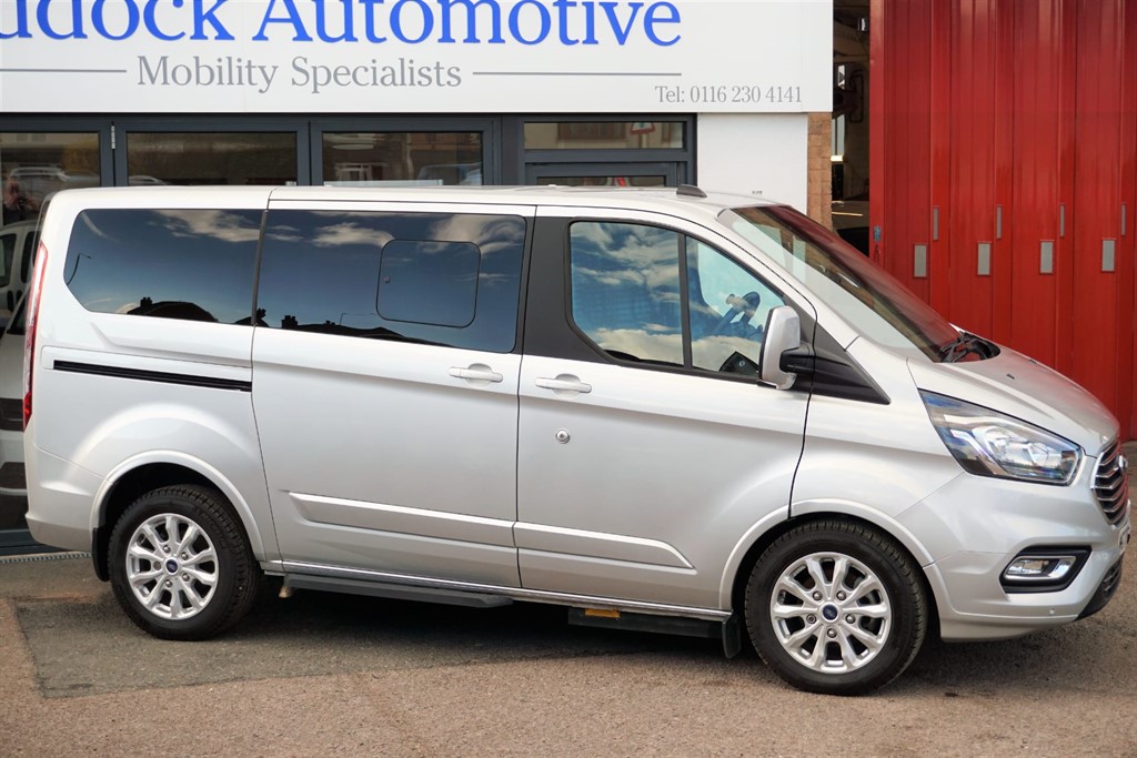 Used Ford Tourneo Custom for sale in Leicester, Leicestershire |320 ...