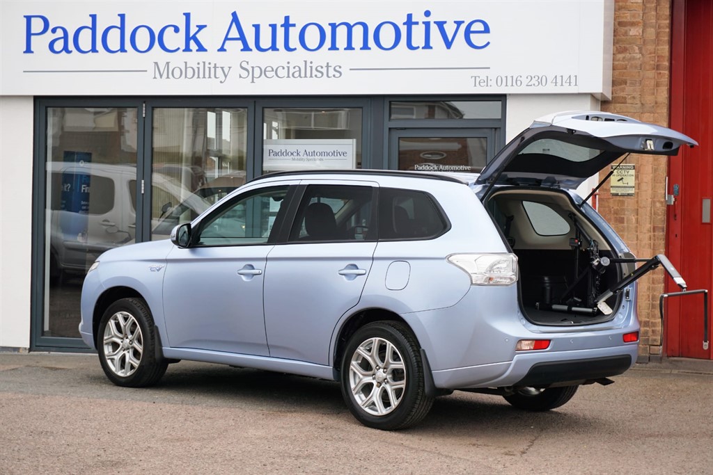 Used Mitsubishi Outlander for sale in Leicester, Leicestershire | Paddock Automotive