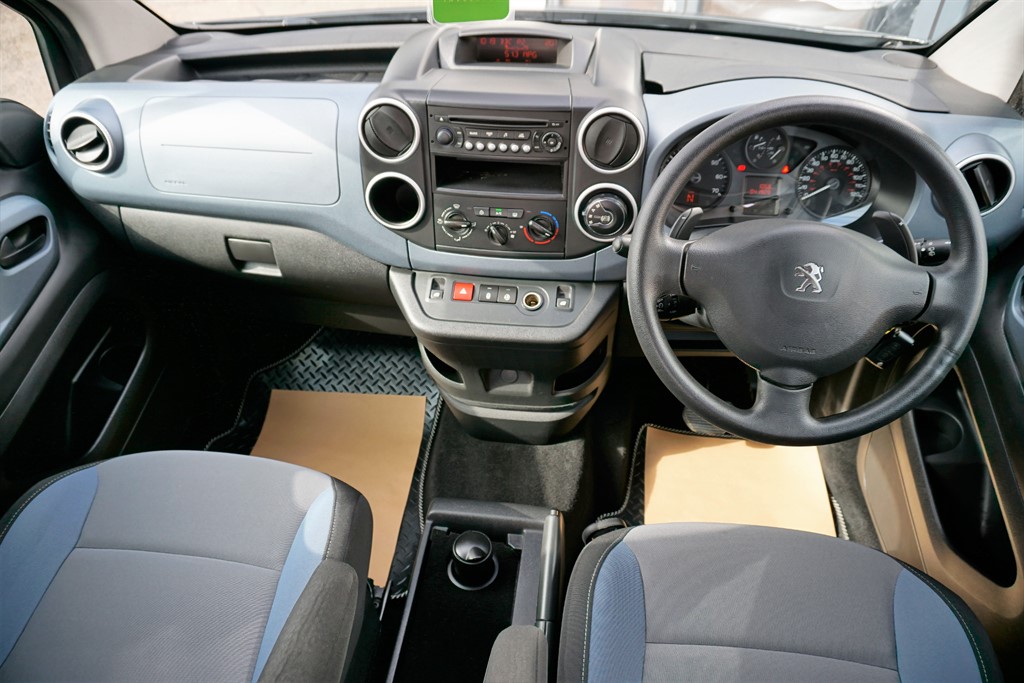 Used Peugeot Partner for sale in Leicester, Leicestershire | Paddock ...