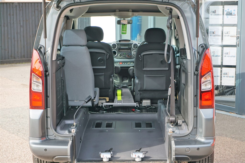 Used Peugeot Partner for sale in Leicester, Leicestershire |E-HDI TEPEE ...