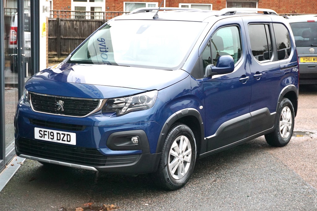 Used Peugeot Rifter for sale in Leicester, Leicestershire |BLUEHDI ...