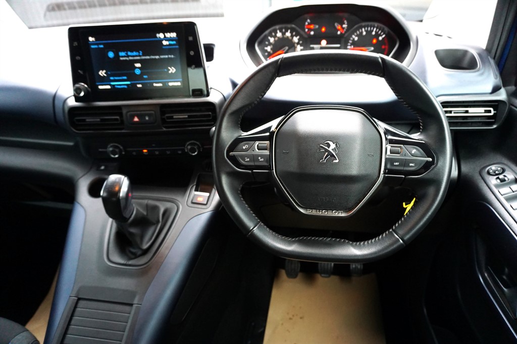 Used Peugeot Rifter for sale in Leicester, Leicestershire |BLUEHDI ...