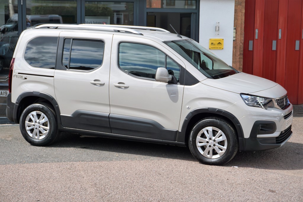Used Peugeot Rifter for sale in Leicester, Leicestershire |BLUEHDI S/S ...
