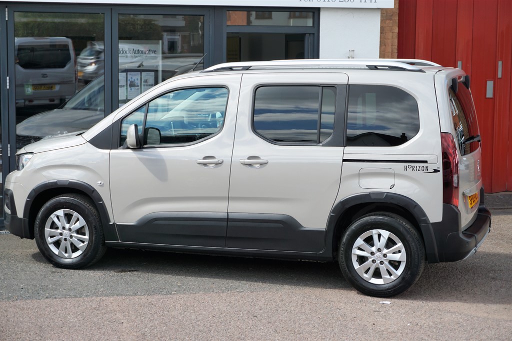 Used Peugeot Rifter for sale in Leicester, Leicestershire |BLUEHDI S/S ...