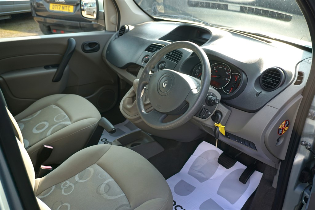 Used Renault Kangoo for sale in Leicester, Leicestershire |EXPRESSION ...