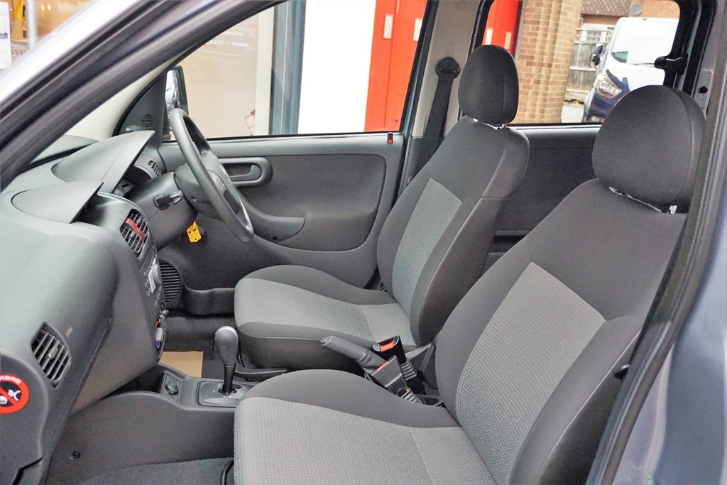 Used Vauxhall Combo Life for sale in Leicester, Leicestershire |TOUR ...