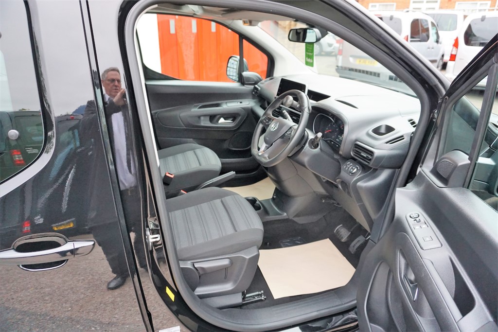 Used Vauxhall Combo Life for sale in Leicester, Leicestershire |ENERGY ...