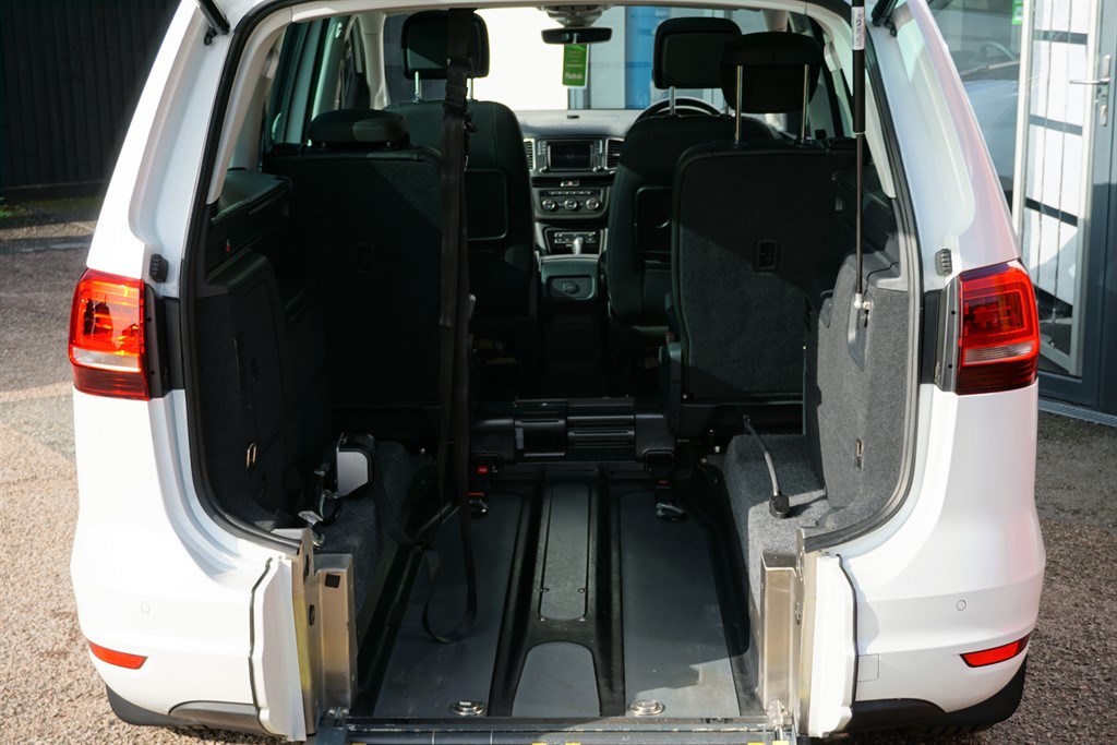 Used Volkswagen Sharan for sale in Leicester, Leicestershire |SEL Tech ...
