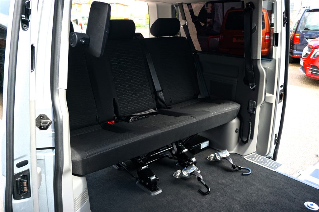 Used Volkswagen Transporter for sale in Leicester, Leicestershire ...