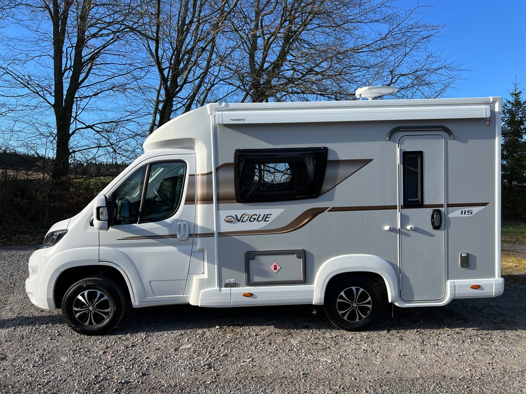 Sold Elddis Autoquest 115 VOGUE in Sutton Veny, Wiltshire | Red Hatch ...