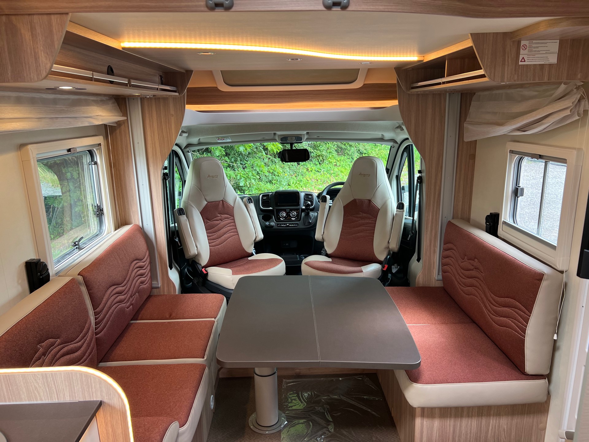 Sold Burstner Delfin T680 G in Sutton Veny, Wiltshire | Red Hatch ...