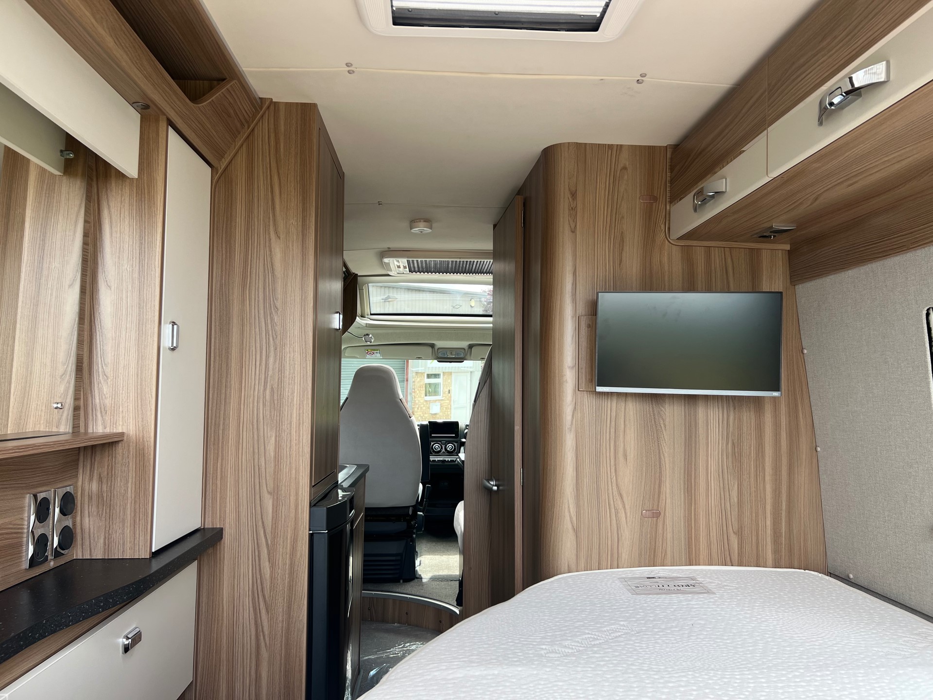 Sold Swift Select 164 in Sutton Veny, Wiltshire | Red Hatch Motorhomes