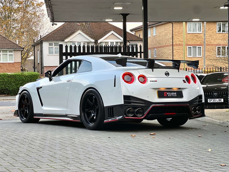 Used Nissan GT-R V6 Nismo R35 GTR NISMO Auto 4WD Euro 6 + FACTORY ...