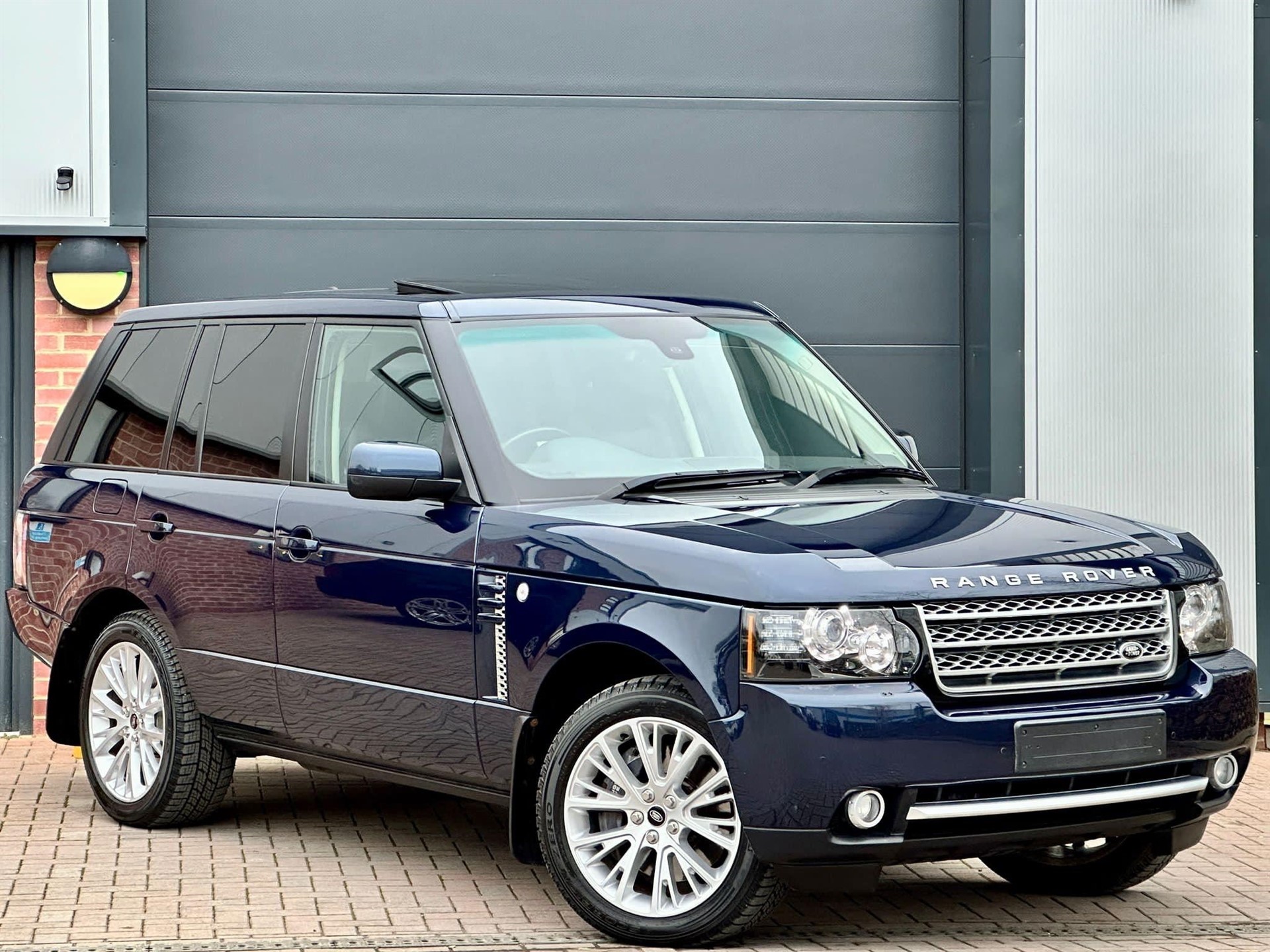 Used Land Rover Range Rover for sale in Banbury, Oxfordshire | Banbury ...
