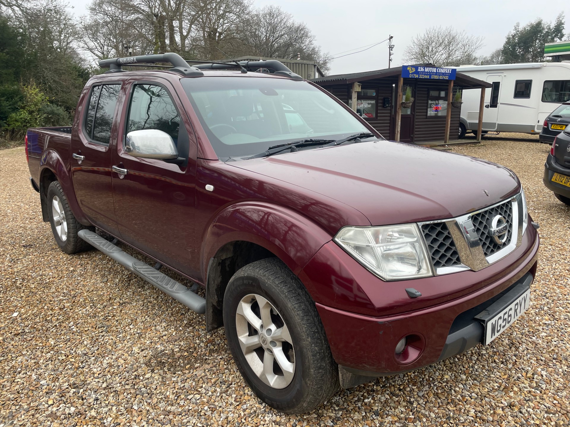 Used Nissan Navara DCI OUTLAW 4X4 SHR SWB DCB E4 for sale in Landford ...