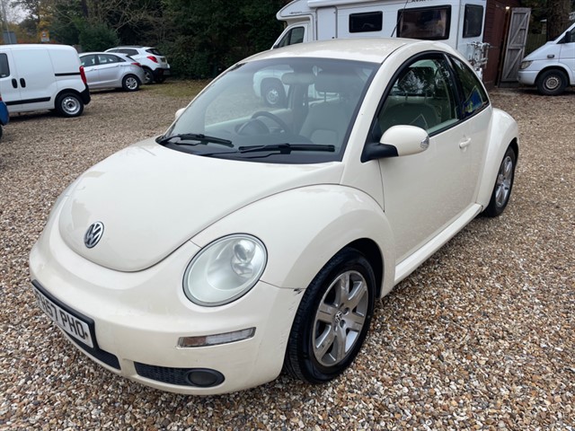 Used Volkswagen Beetle LUNA 8V for sale in Landford, Salisbury ...