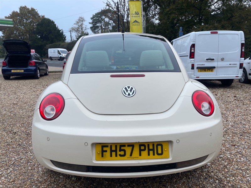 Used Volkswagen Beetle LUNA 8V for sale in Southampton, Wiltshire | A36 ...