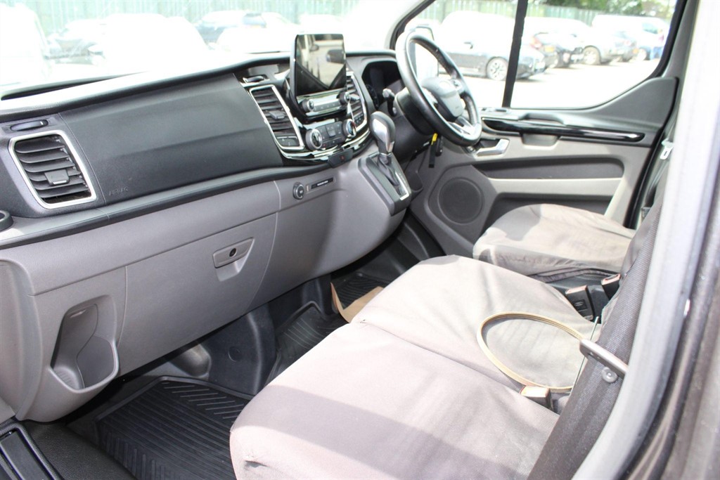 Used Ford Transit Custom for sale in Leeds, West Yorkshire | Edward ...