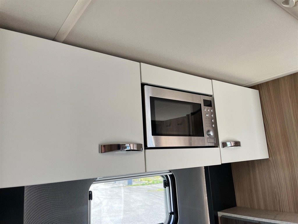 2015 Bessacarr White