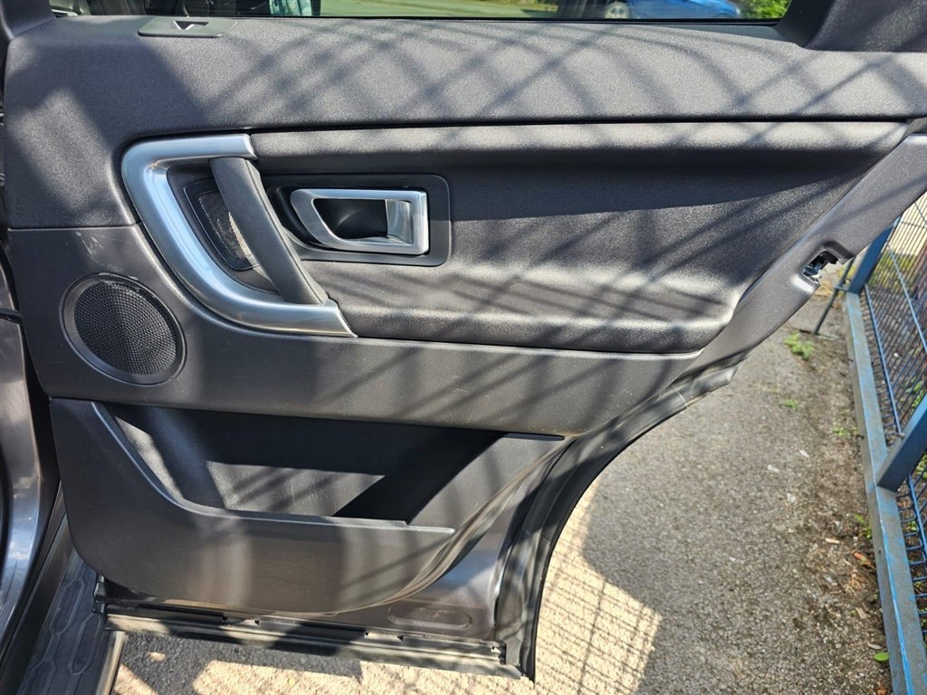 2016 16 LAND ROVER DISCOVERY SPORT 2.0 TD4 SE Tech 4WD Euro 6 (s/s) 5dr