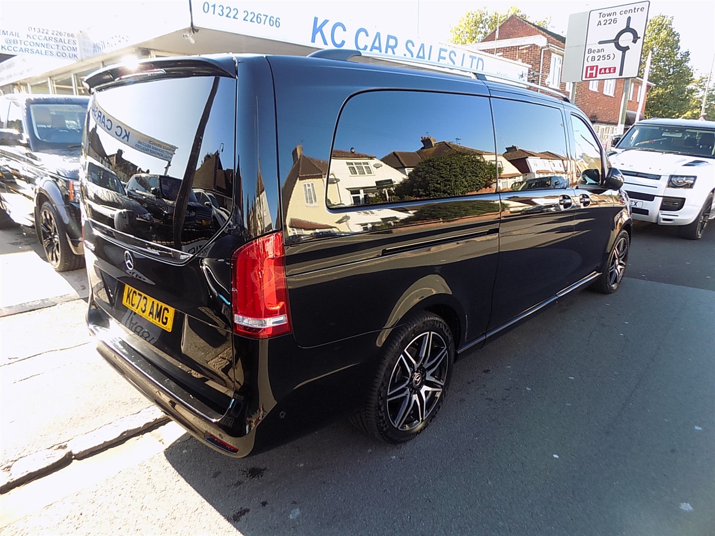 Used Mercedes 220 V CLASS AMG LINE XL for sale in Dartford, Kent | KC ...