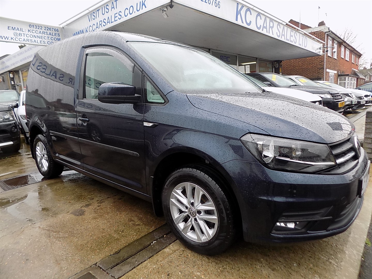 Used Volkswagen Caddy C20 TDI HIGHLINE for sale in Dartford, Kent | KC ...