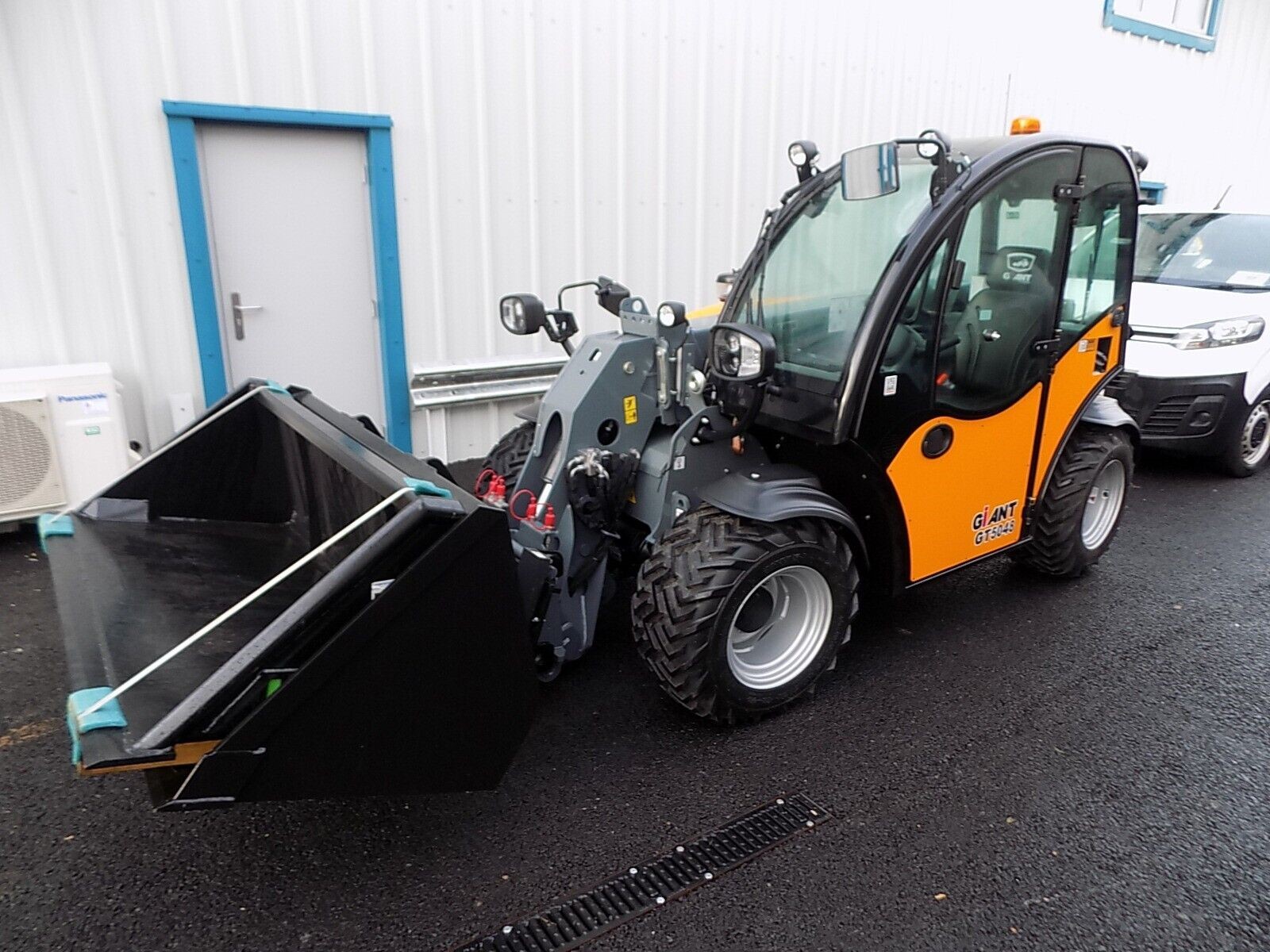 Used GIANT GT5048 for sale in Dartford, Kent | KC Car Sales