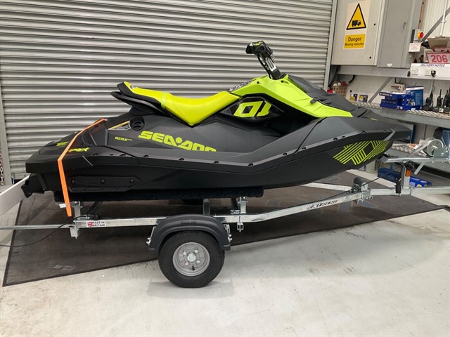 Used Seadoo Spark Jet Ski TRIXX 2 UP 90HP for sale in Dartford, Kent ...