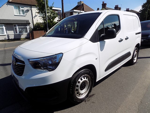 Used Vauxhall Combo L1H1 2300 SPORTIVE S/S for sale in Dartford, Kent ...