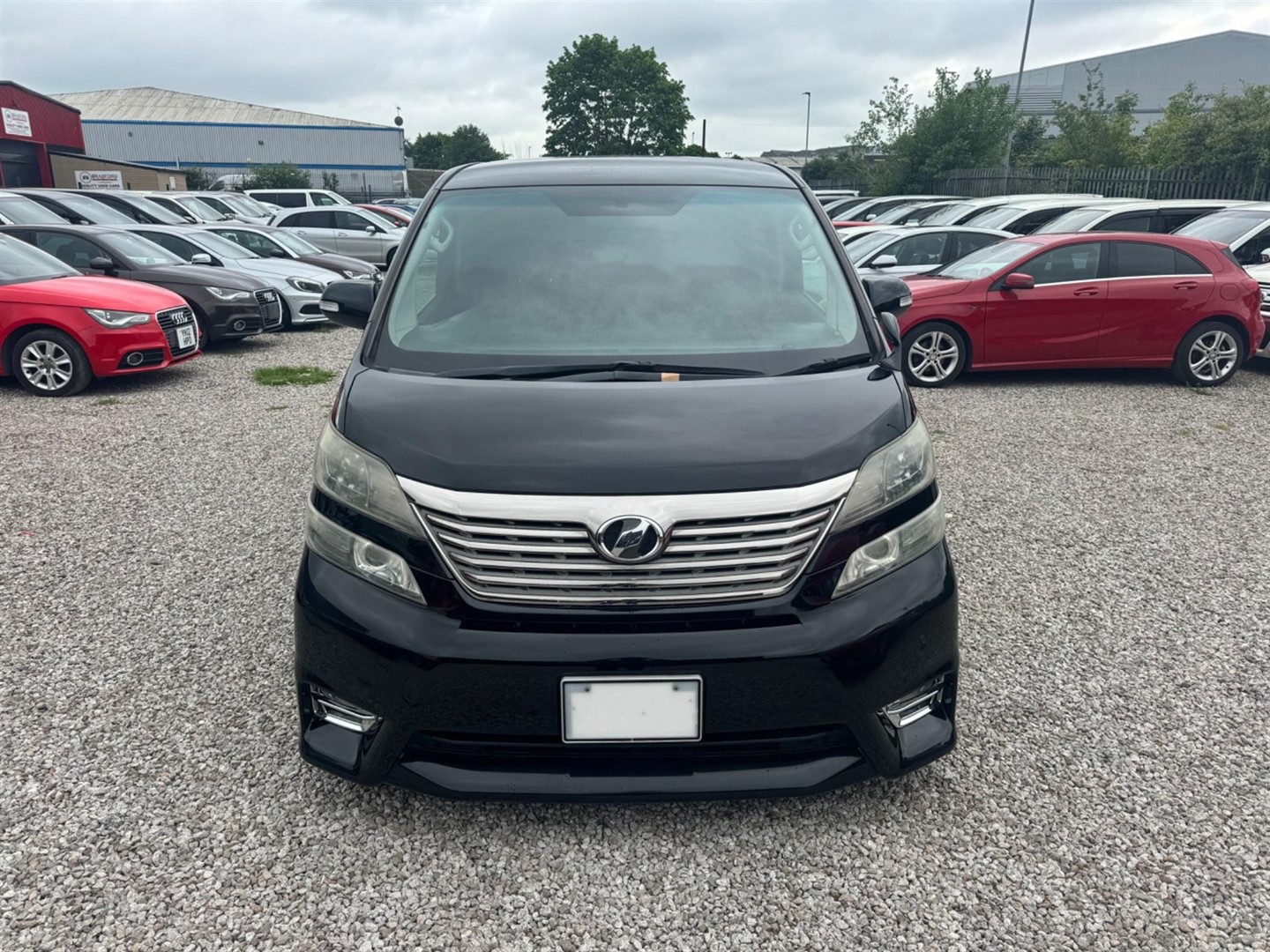 Used Toyota Vellfire for sale in Bradford, West Yorkshire | Japanese ...