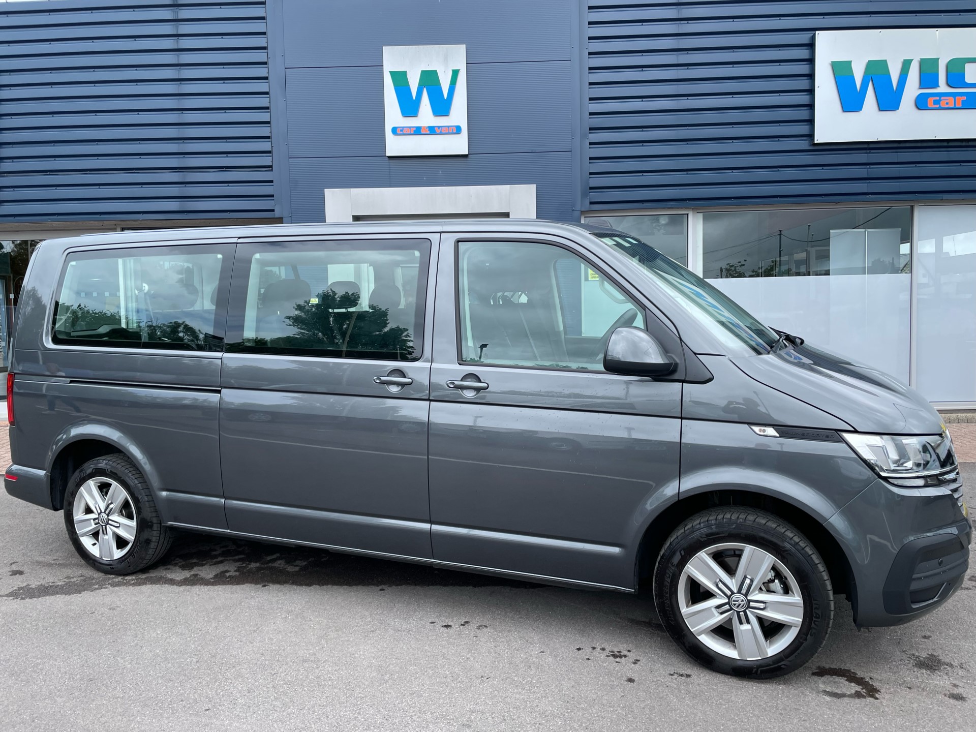 9 Seater Minibus for HIRE in Bridgend, Cardiff | Wick Van Rentals