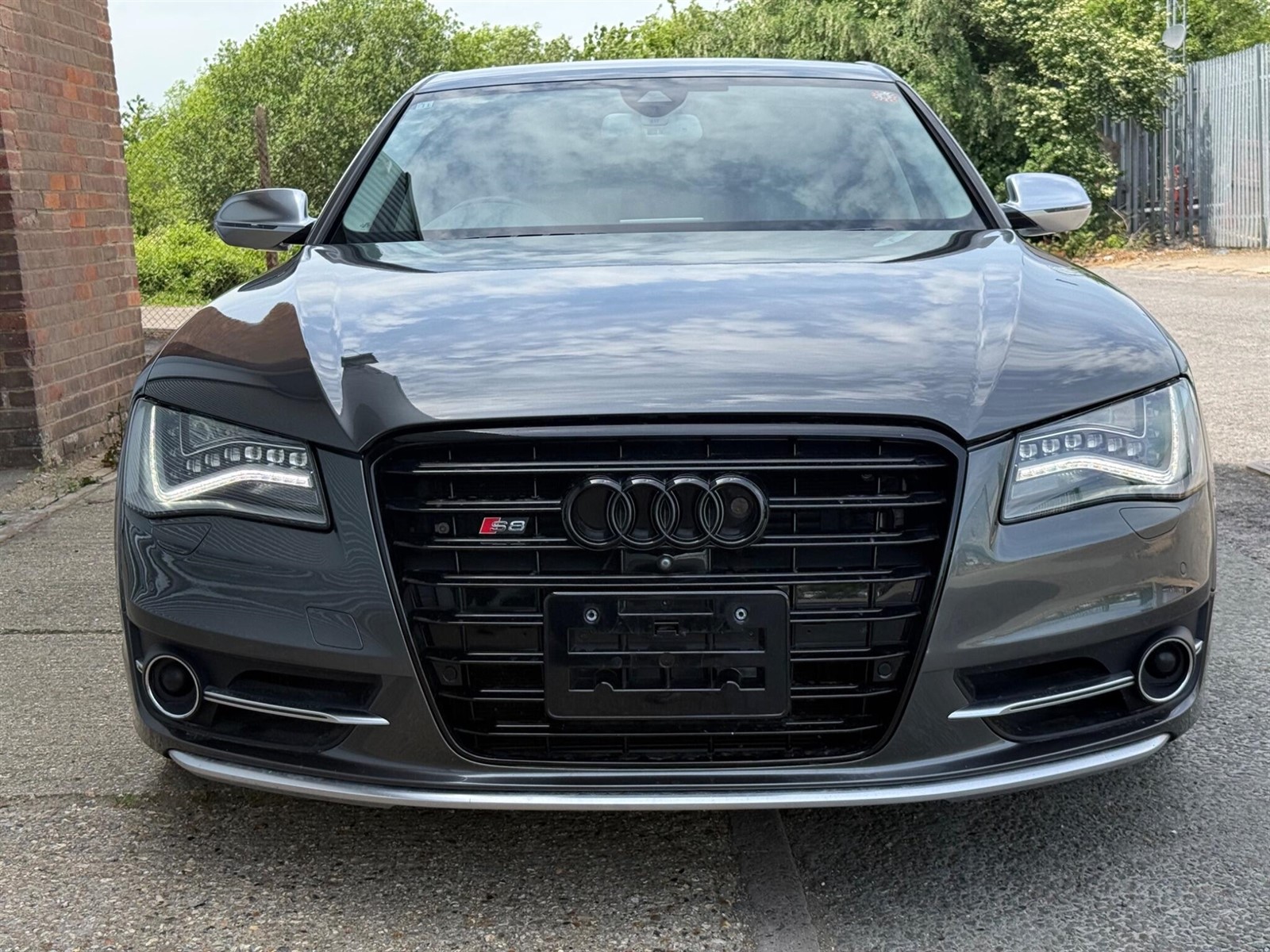 For Sale Audi S8 4.0 TFSI V8 Tiptronic quattro Euro 5 4dr in High ...