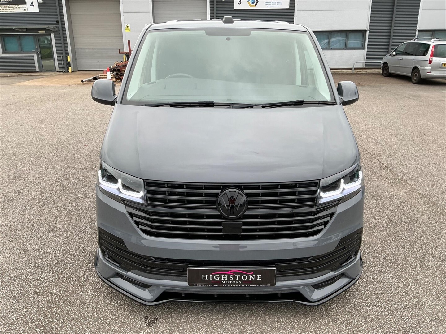 Used Volkswagen Transporter SPORTLINE EDITION R KOMBI for sale in ...