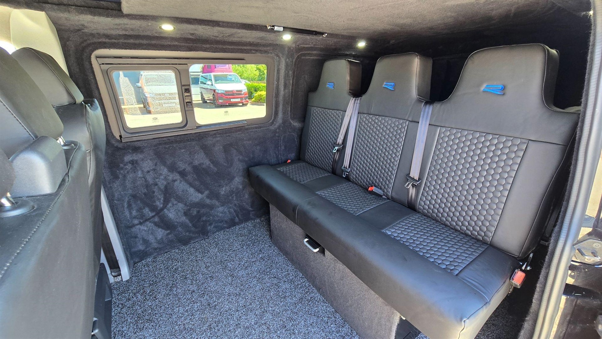 Used Volkswagen Transporter SPORTLINE EDITION R CAMPER 4 BERTH DSG for ...