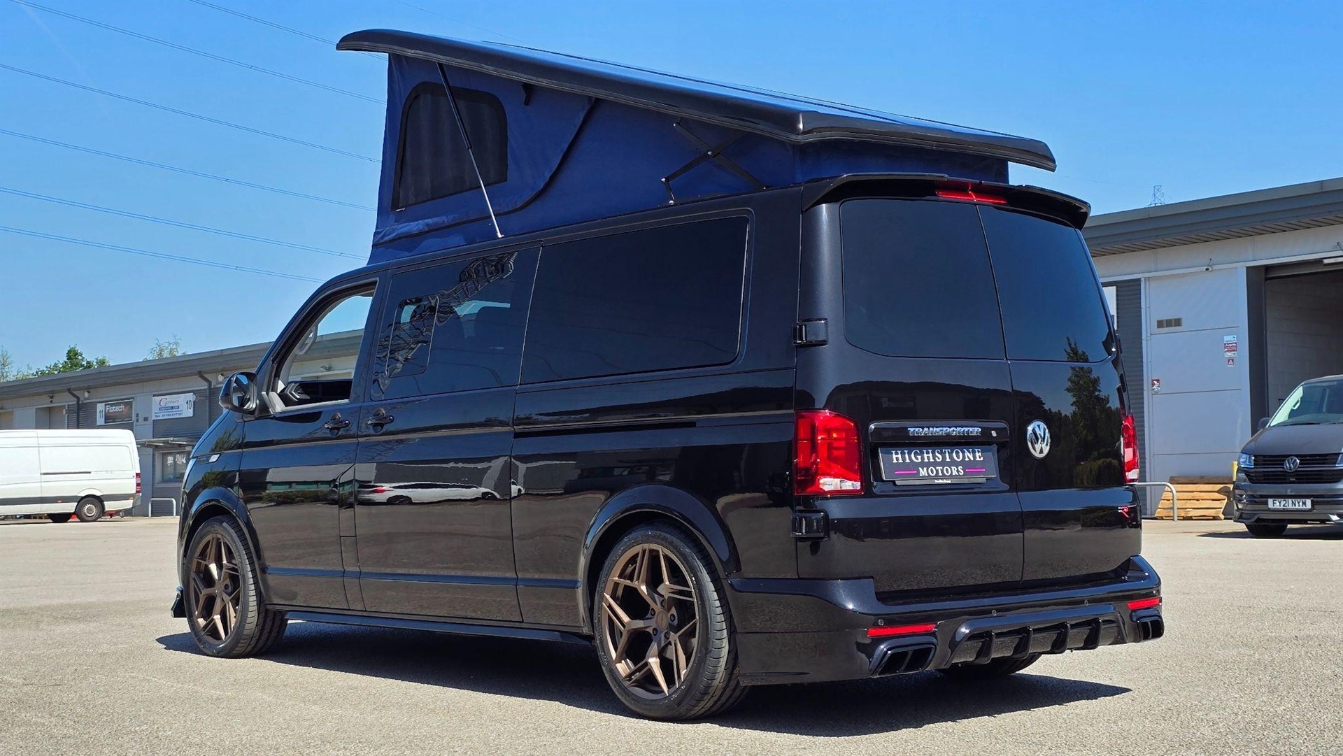 Used Volkswagen Transporter SPORTLINE EDITION R CAMPER 4 BERTH DSG for ...